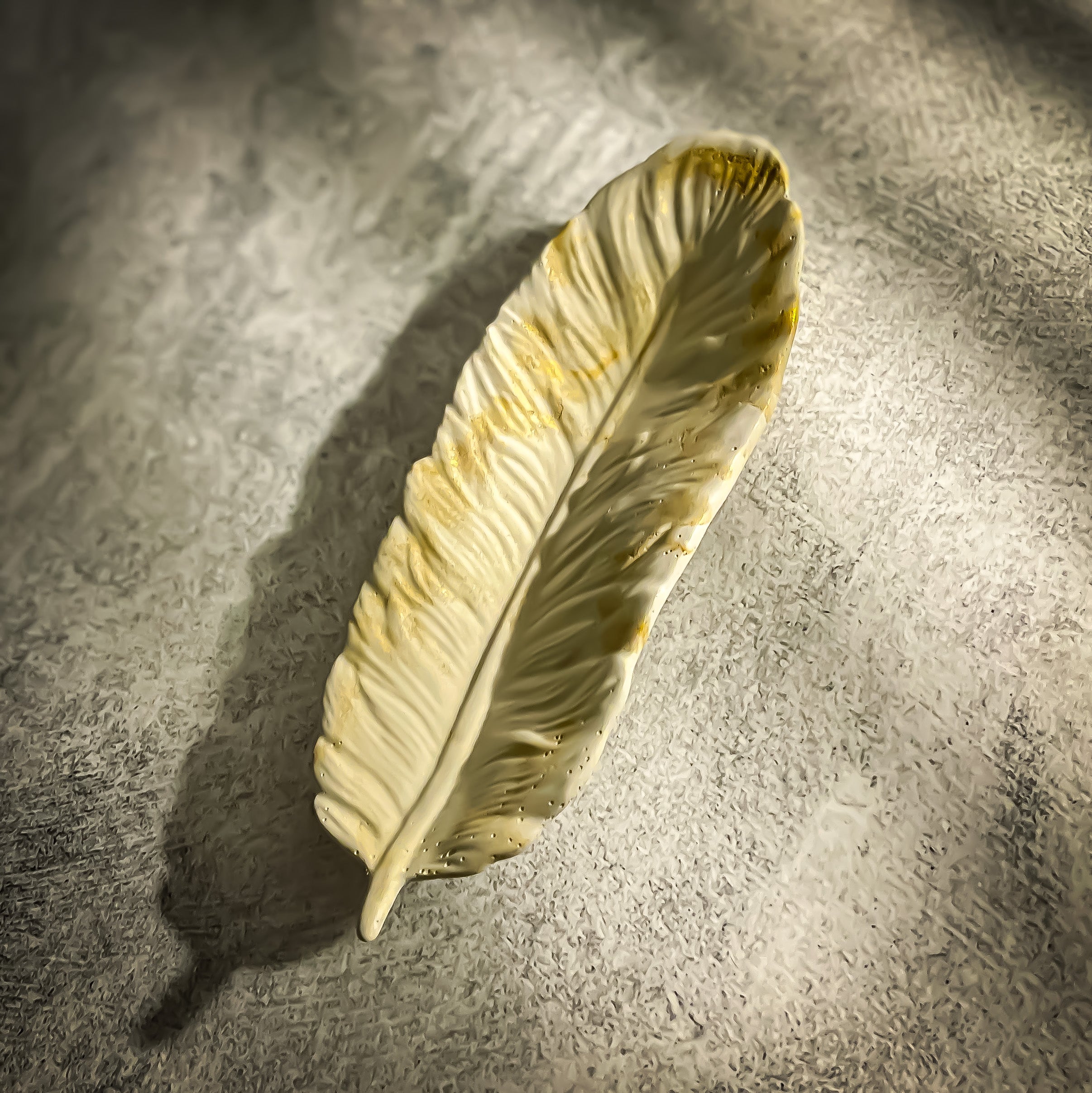 Cement Feather Tray | The LineCrate