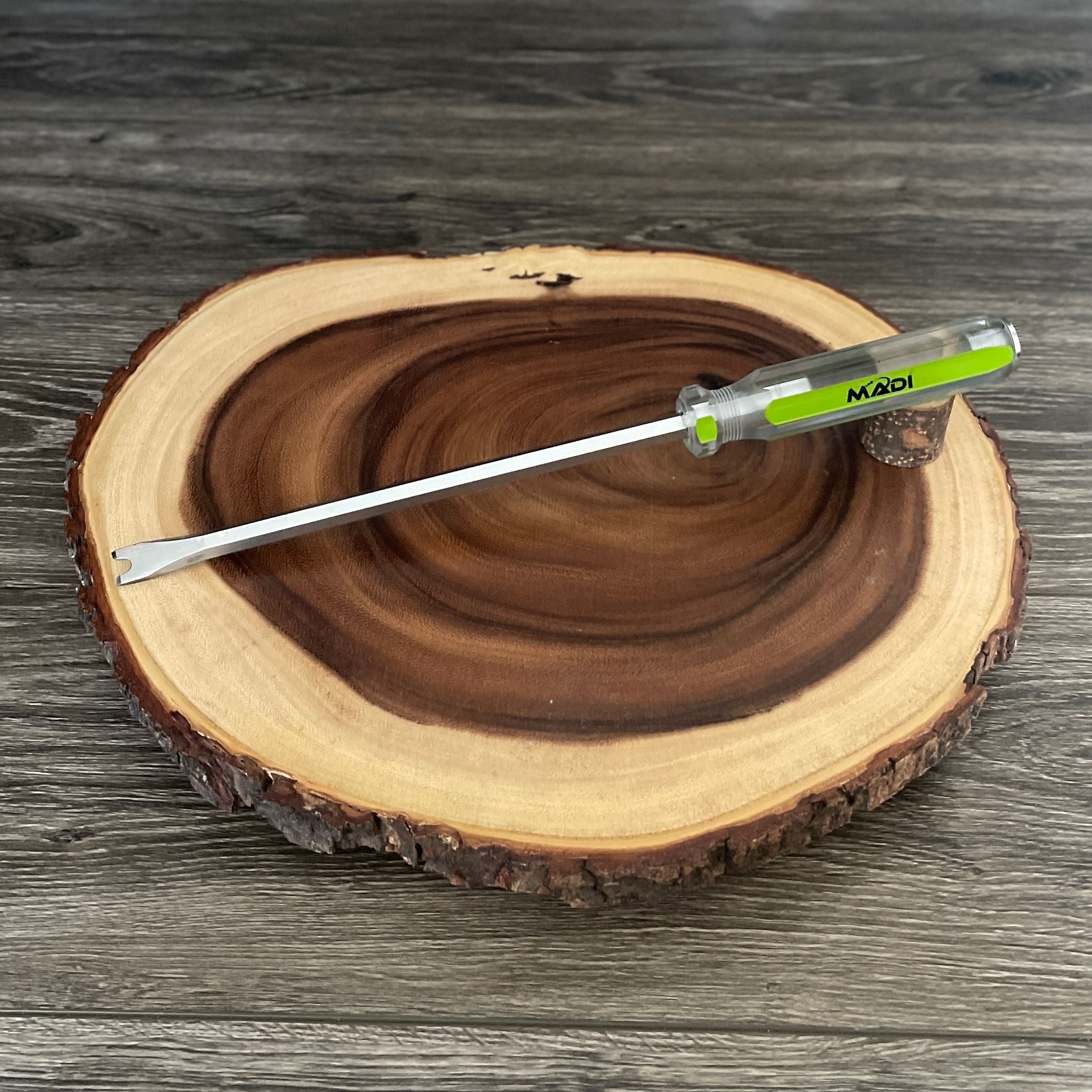 MADI Staple Remover | The LineCrate