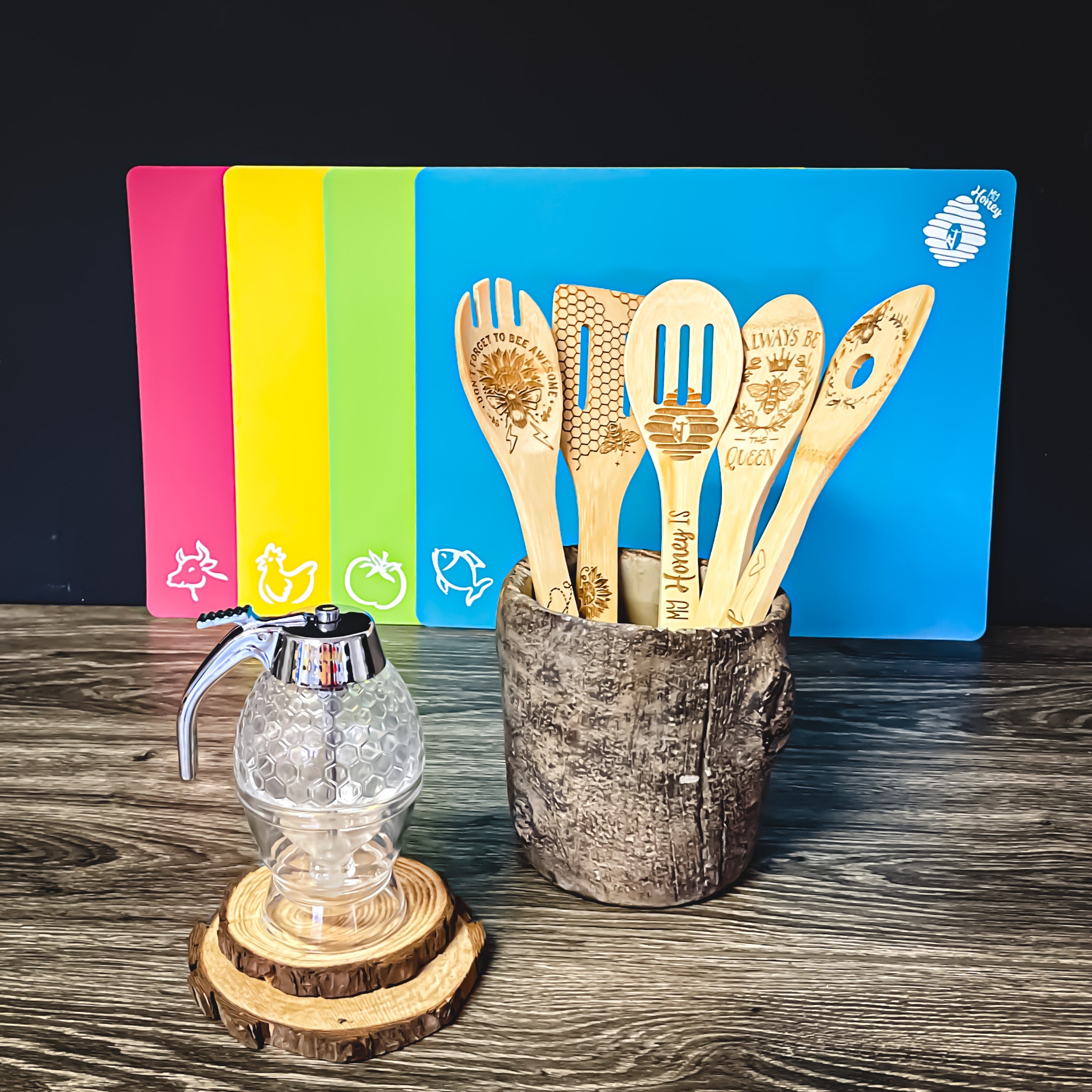 Honey-Themed Kitchen Goodies | The LineCrate